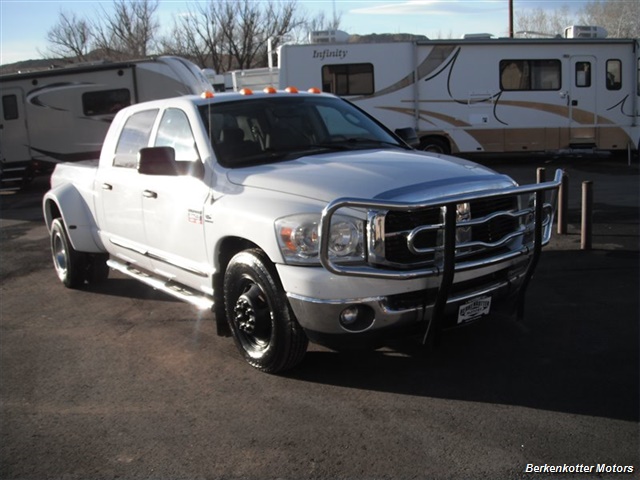 2008 Dodge Ram 3500 SXT Mega Dually