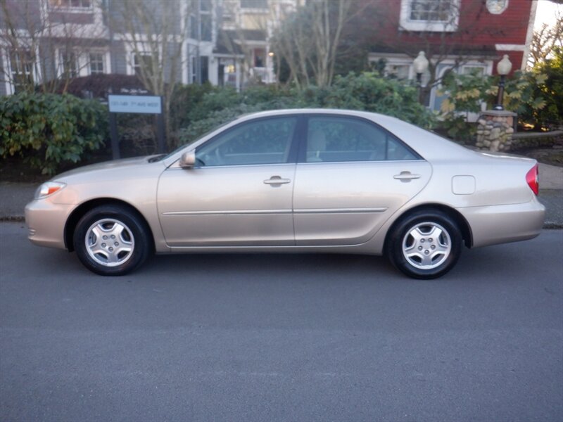 2002 Toyota Camry LE | Vin #: 4T1BF30K92U516746